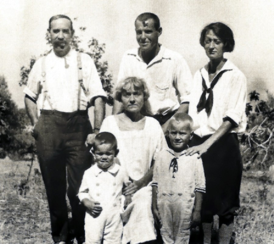 Some rare and unique photographs of Aleister Crowley, his family ...
